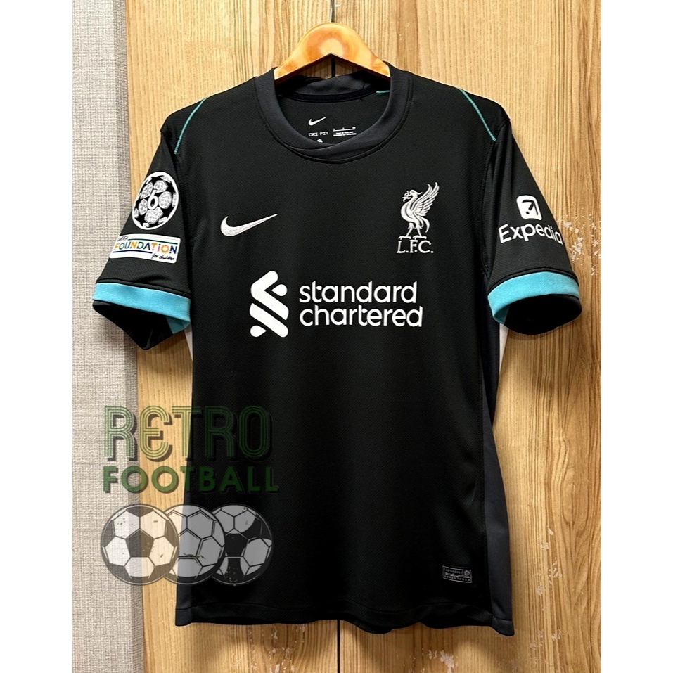 เสื้อฟุตบอล ลิเวอร์พลู Away เยือน เกรดแฟนบอล [ 3A ]2024/25 เสื้อเปล่าพร้อม ชื่อนักเตะ+อาร์มUCL ...
