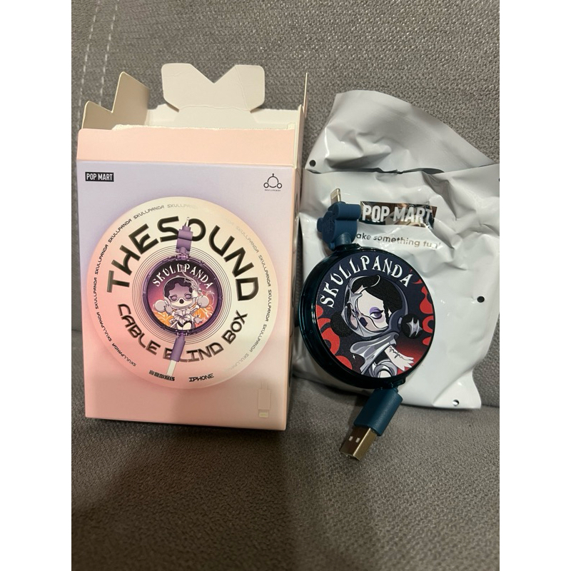 Cry baby Cheer up,Baby Skullpanda, Molly spacev2 popmart แท้ 100% ...