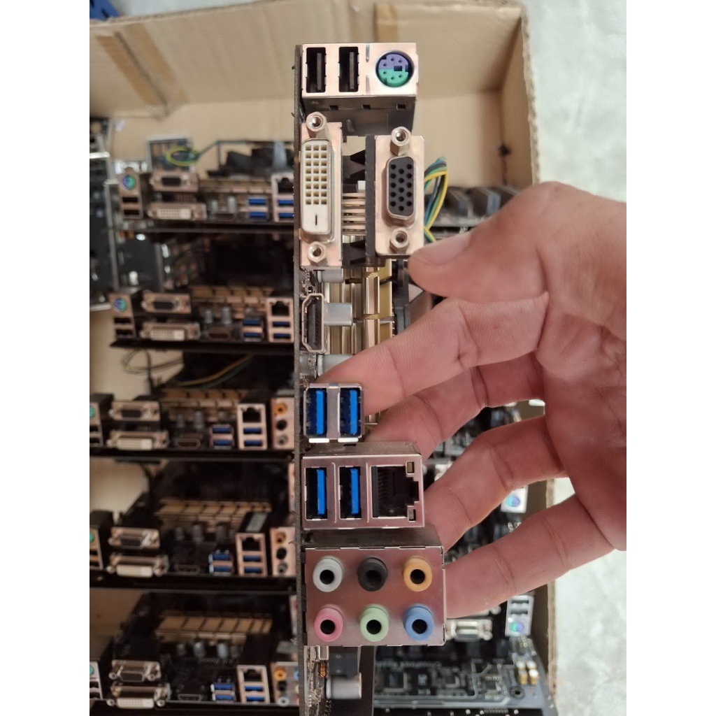 ชุด CPU i5-4690 3.5 Ghz พร้อมบอร์ดใหญ่ ใส่ M.2 ได้ ใส่แรมได้ 4 ช่อง ...
