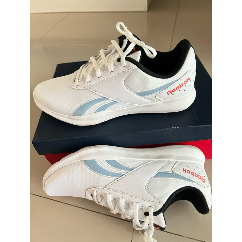 รองเท้าผ้าใบสีขาวฟ้า Reebox ไซส์ 42 (27 ซม.) มือ 2 ใส่ 2 ครั้ง | Shopee ...
