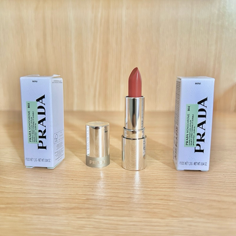 พร้อมส่ง ️ ลิปสติกเนื้อแมต PRADA BEAUTY B02 Quartz Monochrome Hyper ...