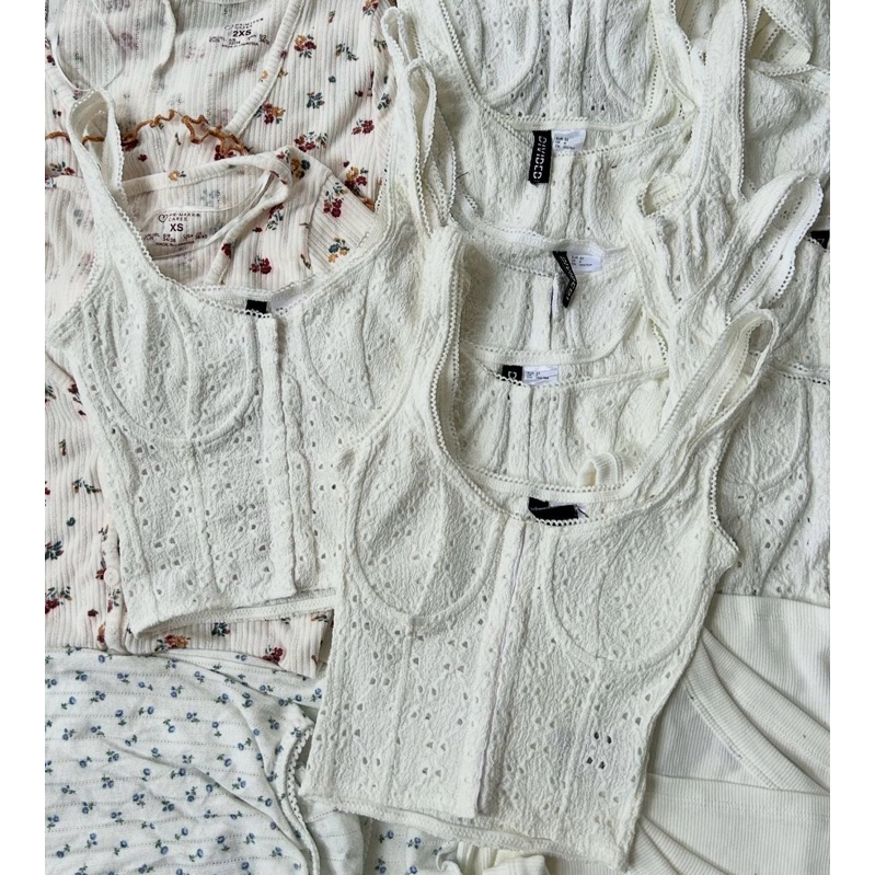 ส่งต่อเสื้อฉลุ h&m จากร้าน holycloud.bkk | Shopee Thailand