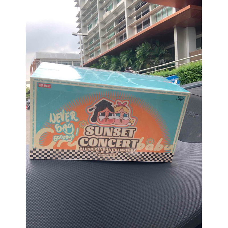 cry baby sunset concert POPMART แท้100% สี Pink white พวงกุญแจ | Shopee ...