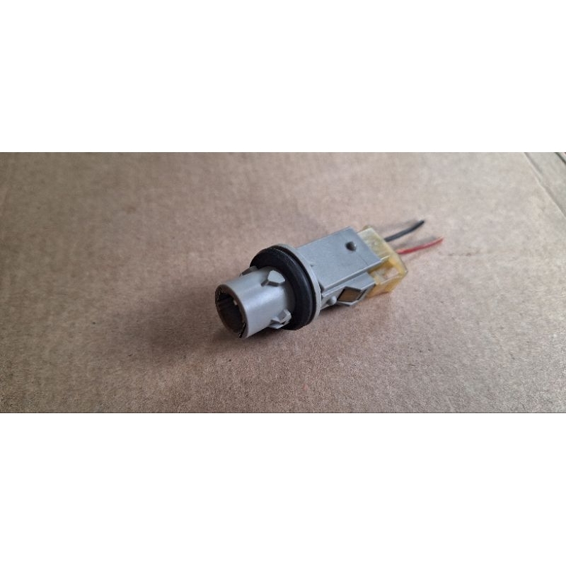 ขั้วไฟหรี่ STANLEY 9306 ขนาด T10 | Shopee Thailand