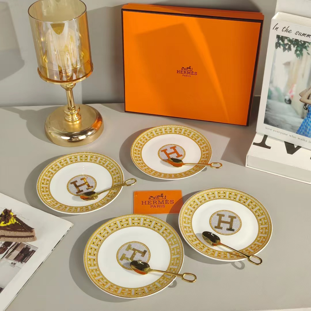 Hermes' H-standard series high bone china cake Dim sum plate 4 plates 4 ...