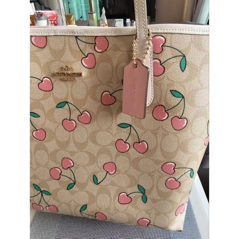 Coach City tote cherry | Shopee Thailand