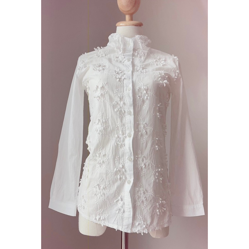 เสื้อเชิ้ตแขนยาว เลดี้ ริบบอน Lady Ribbon F สีขาวลายปักนูน | Shopee ...