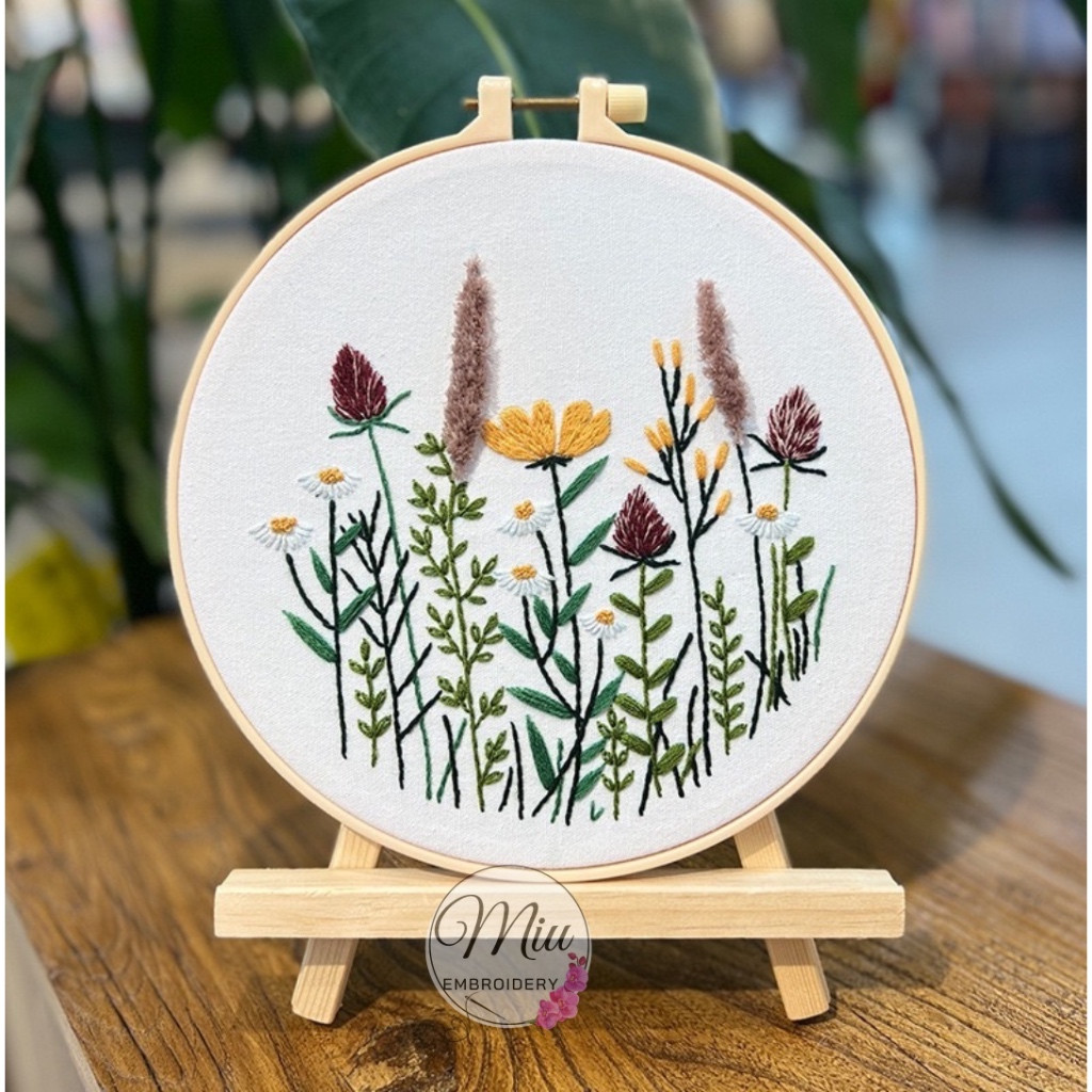 ชุดปักลายแฟนซี ฟรีสะดึงขนาด 20 cm. Flower Bouquet DIY Embroidery Kit ...