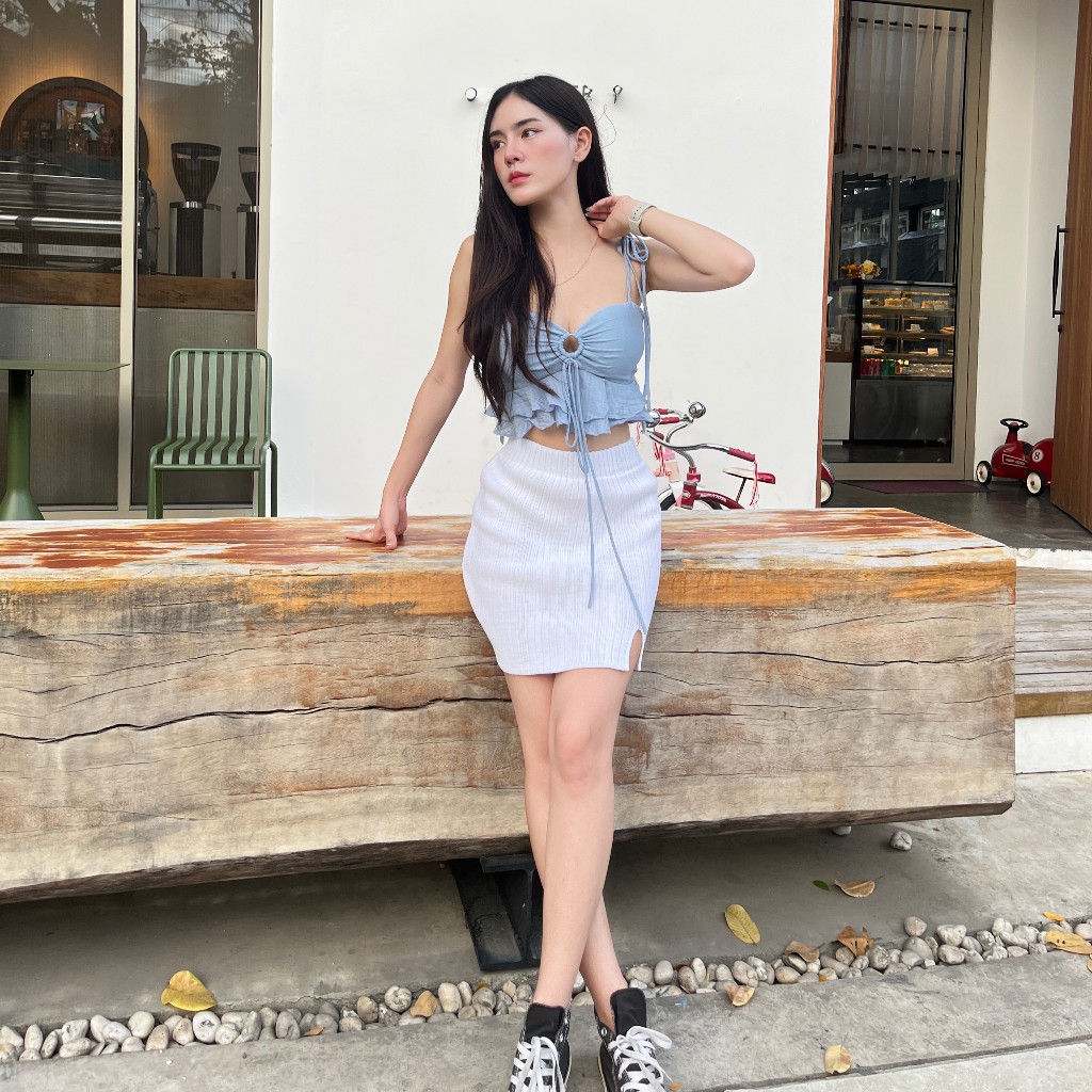 🌈MesubShop🌈กระโปรงสั้นทรงเอ ผ่าข้าง ผ้าไหมพรมหนา 🦪 ต้อนรับลมหนาว รุ่น ยาหยี B-048-2-A | Shopee ...