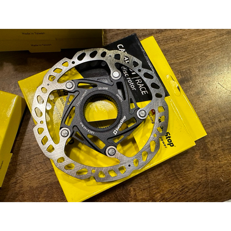 ใบดิสจักรยาน SwissStop Catalyst Race Brake Rotor Centerlock ใบดิสจักรยาน SwissStop Catalyst Race Brake Rotor Centerlock