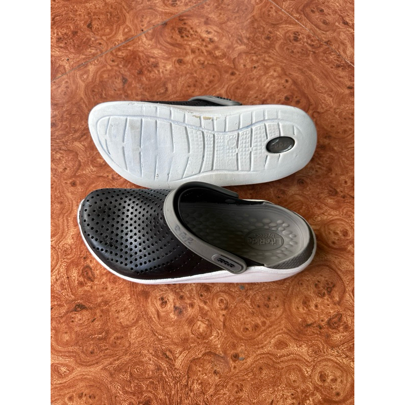 รองเท้าหัวโต LiteRide by crocs M7/W9 มือสอง | Shopee Thailand