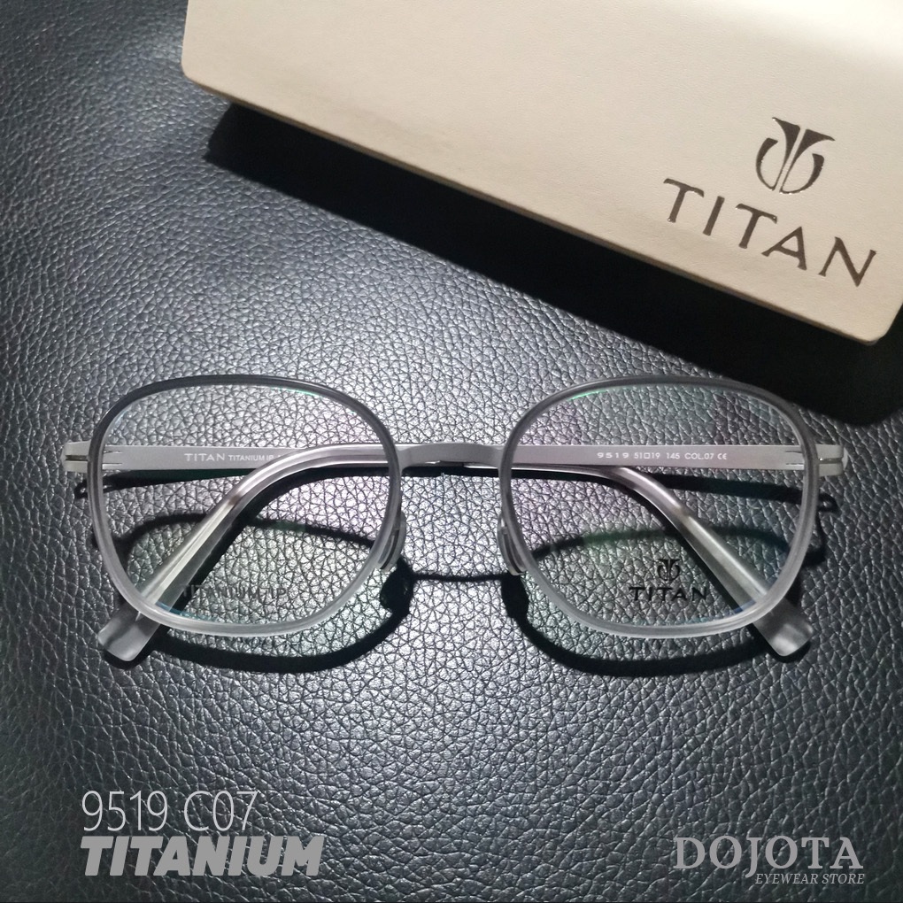 กรอบแว่นตาไทเทเนี่ยม TITAN รุ่น 9519 สีเงิน Light Silver น้ำหนักเบา ใส่ ...