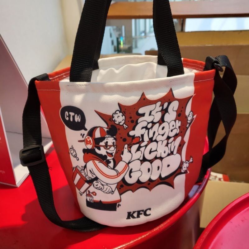 KFC bucket hat ของที่ระลึกจาก เคเอฟซี หมวกบักเก็ต | Shopee Thailand