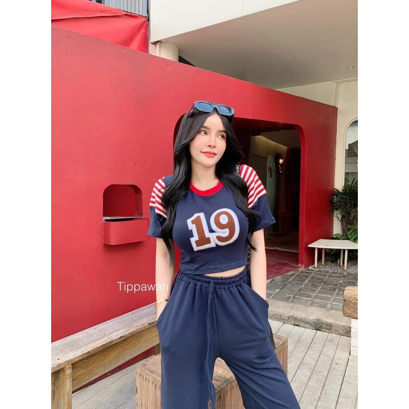 ป้ายTippawan Set ครอปแบบใหม่ค๊า แขนแต่งทูโทน น่ารักมากๆ ติดอะไหล่เพิ่ม ...