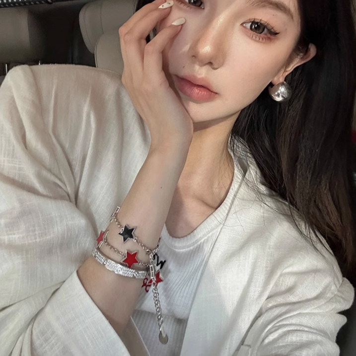 🔥พร้อมส่ง🔥 กำไลข้อมือ EVAE*+ SS23 Five Star ของแท้ 💯 | Shopee Thailand