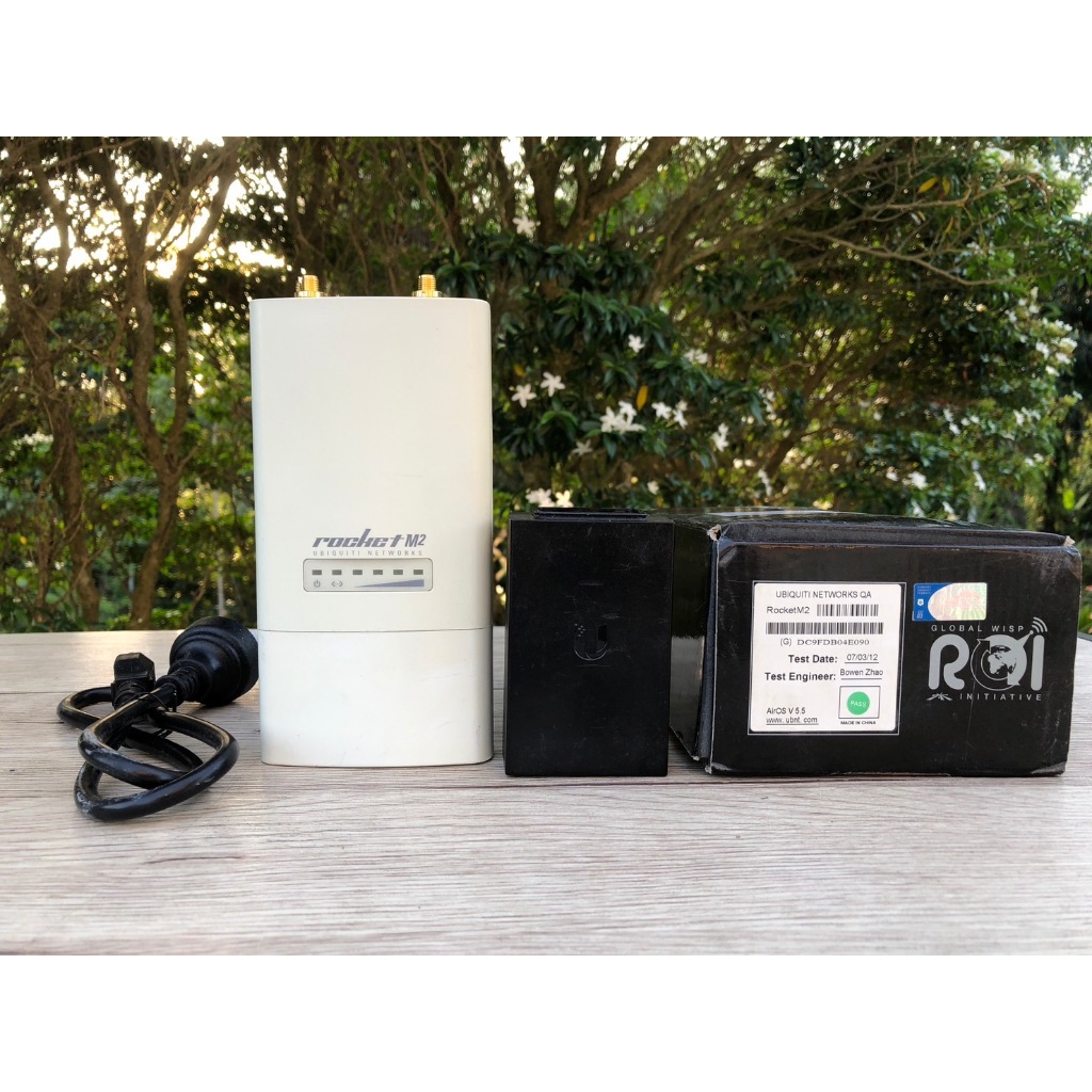 Ubiquiti Rocket M2 airMAX AP BaseStation, Freq 2.4GHz 150+Mbps Connetor ...