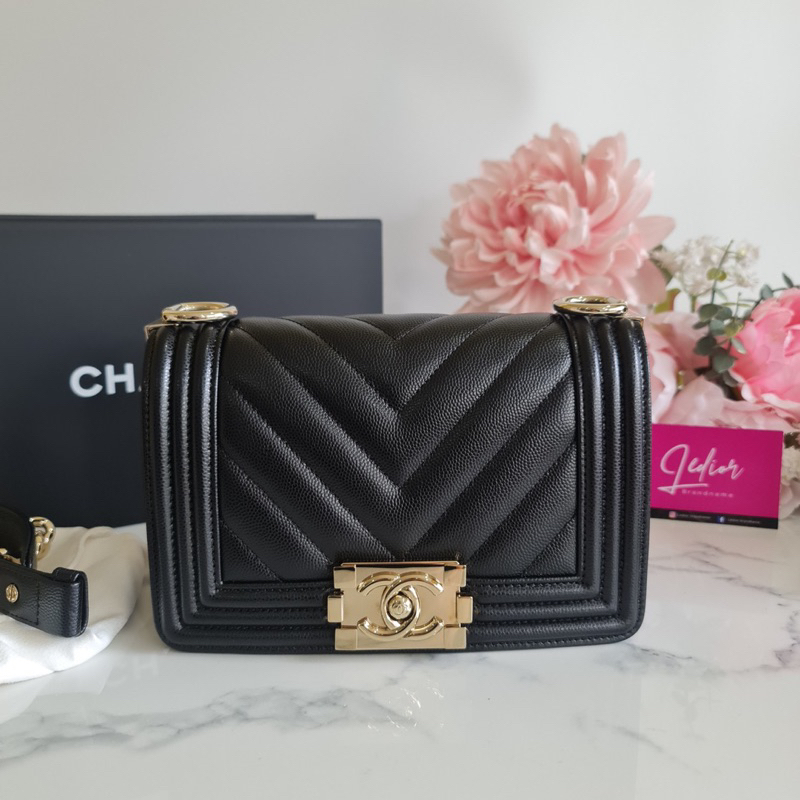[ทักแชทก่อนสั่งซื้อ]กระเป๋า Chanel boy size 20 หนังคาเวียร์ งานเทียบแท้ ...