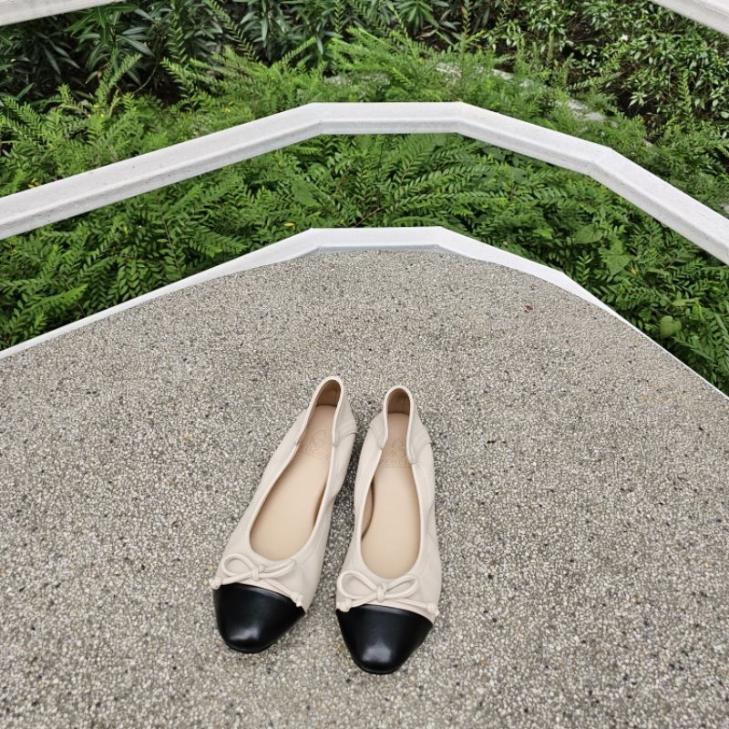 Peucha (เปอชา) Hideko TWO-TONE - (พื้นแน่น dense cushion) สี Pug Thunder Panda รองเท้าคัชชู ...