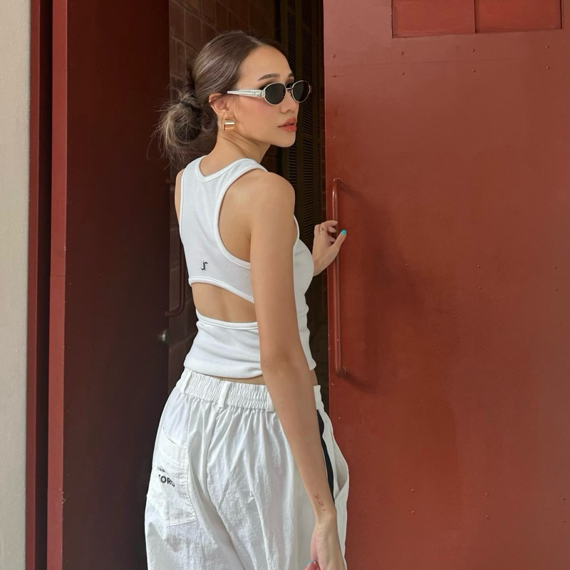 JARIN | SWIFTIE TOP (เสื้อกล้ามเว้าหลังปักlogo) | Shopee Thailand