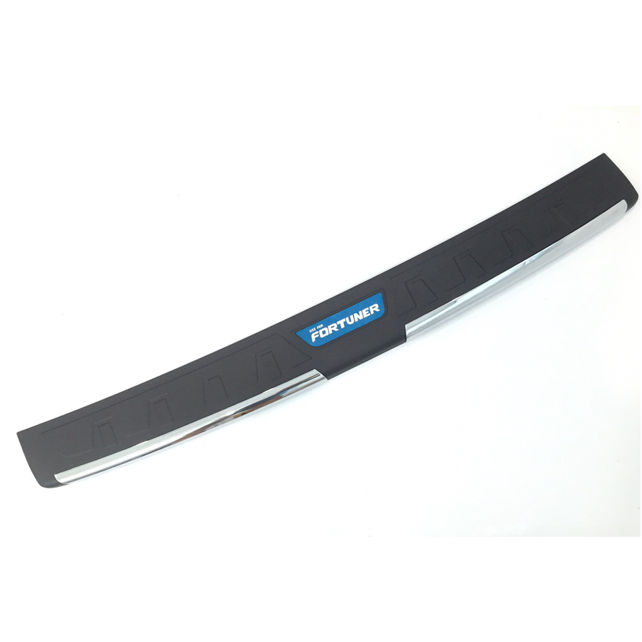 กันรอยท้าย (ชุบ+สีดำ) TOYOTA Fortuner โตโยต้า ฟอร์จูนเนอร์ เก่า ฟอจูน ...