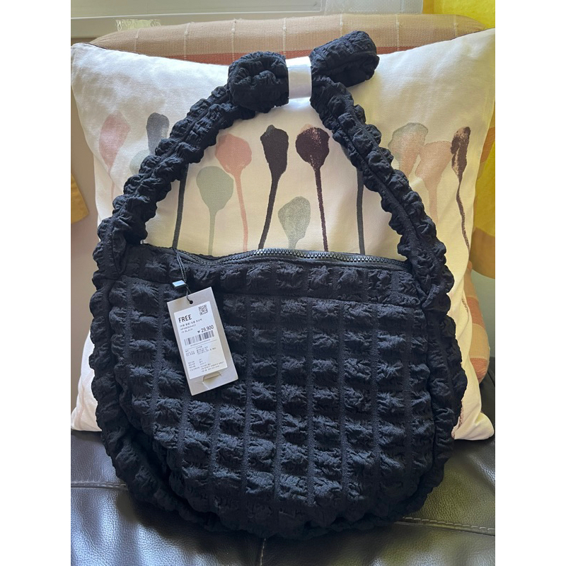 [ พร้อมส่ง] SHOOPEN Wrinkle Hobo Bag สายยาว รุ่น HPABGEA403 19 Black ...