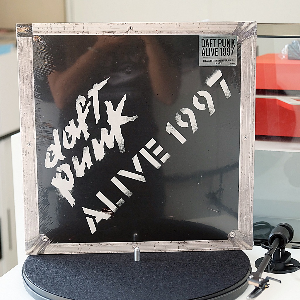 Daft Punk - Alive 1997 | Shopee Thailand