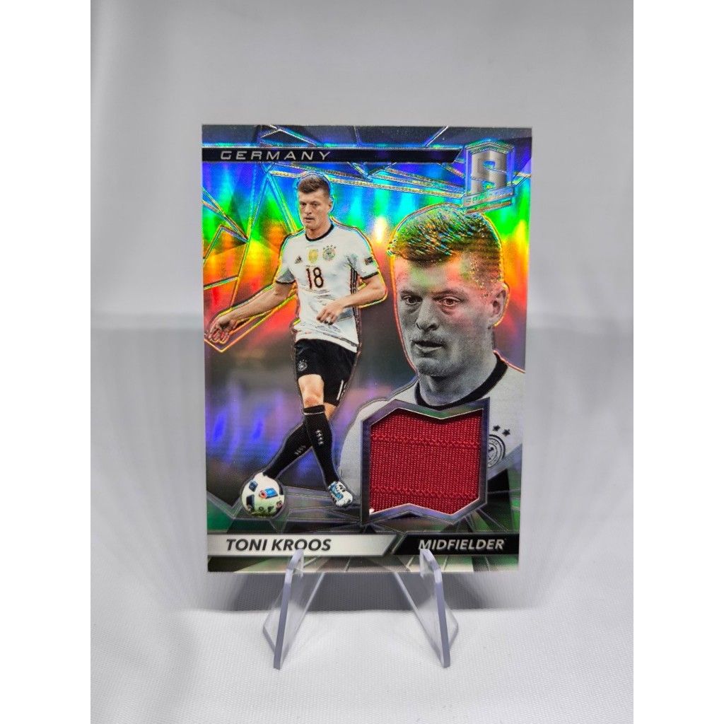 การ์ดชิ้นส่วนเสื้อนักฟุตบอล Panini Spectra Patch 2016/17 | Shopee Thailand