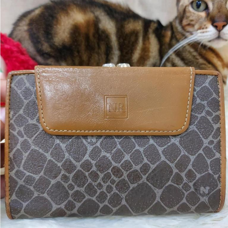 Nina Ricci Leather Wallet กระเป๋าสตางค์ แบรนด์แท้ ของแท้ | Shopee Thailand