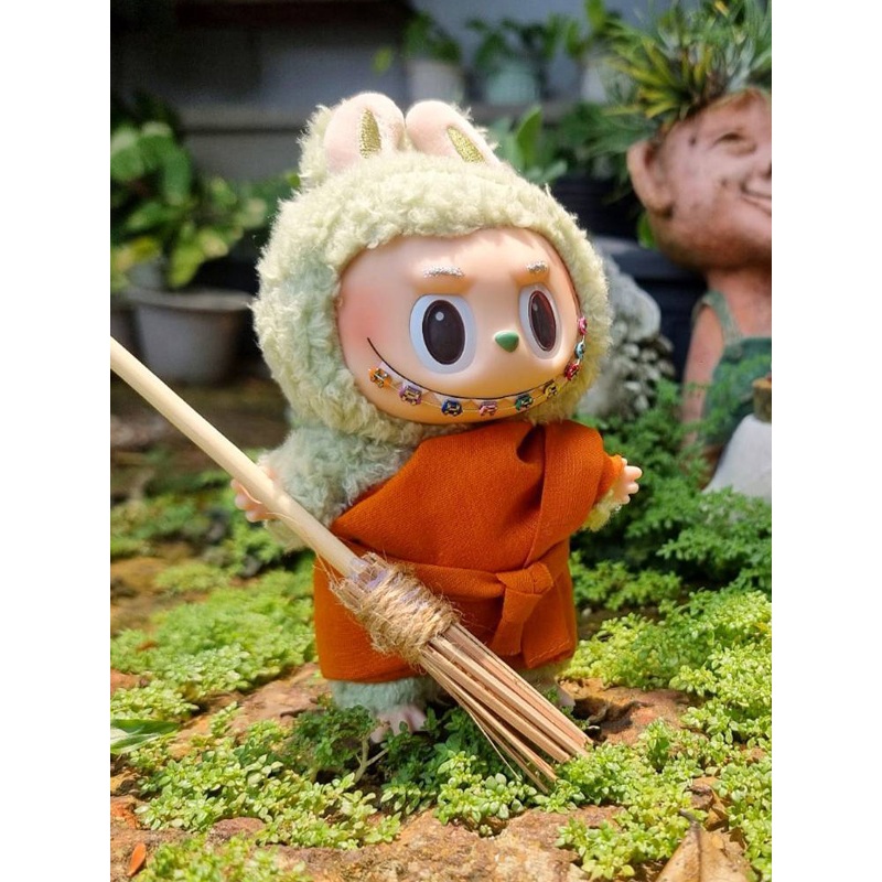 ชุดลาบูบู้ ชุดแต่งตัว Labubu ตรีมพาน้องเข้าวัด ทำบุญร่วมชาติตักบาตรร่วม ...