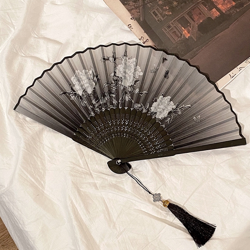 Sexy Girl กี่เพ้าเซ็กซี่ นอนชุดนอนไม่ได้ วัสดุผ้าซาติน+ลูกไม้ สวมใส่ ...