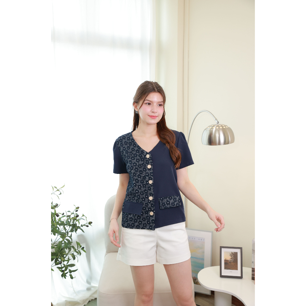 GluCoat เสื้อสีกรม แต่งผ้าลายริ้ว กระเป๋าหลอก J567 | Shopee Thailand