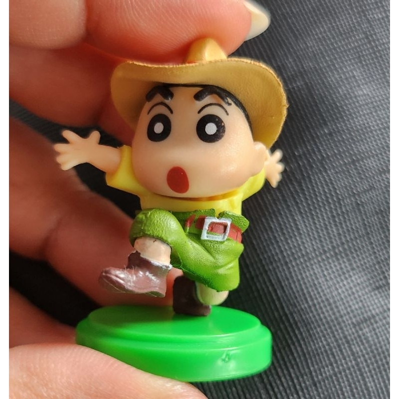 **Used** Choco egg Crayon Chin chan The movie ชินจัง มือสอง ขนาดประมาณ ...