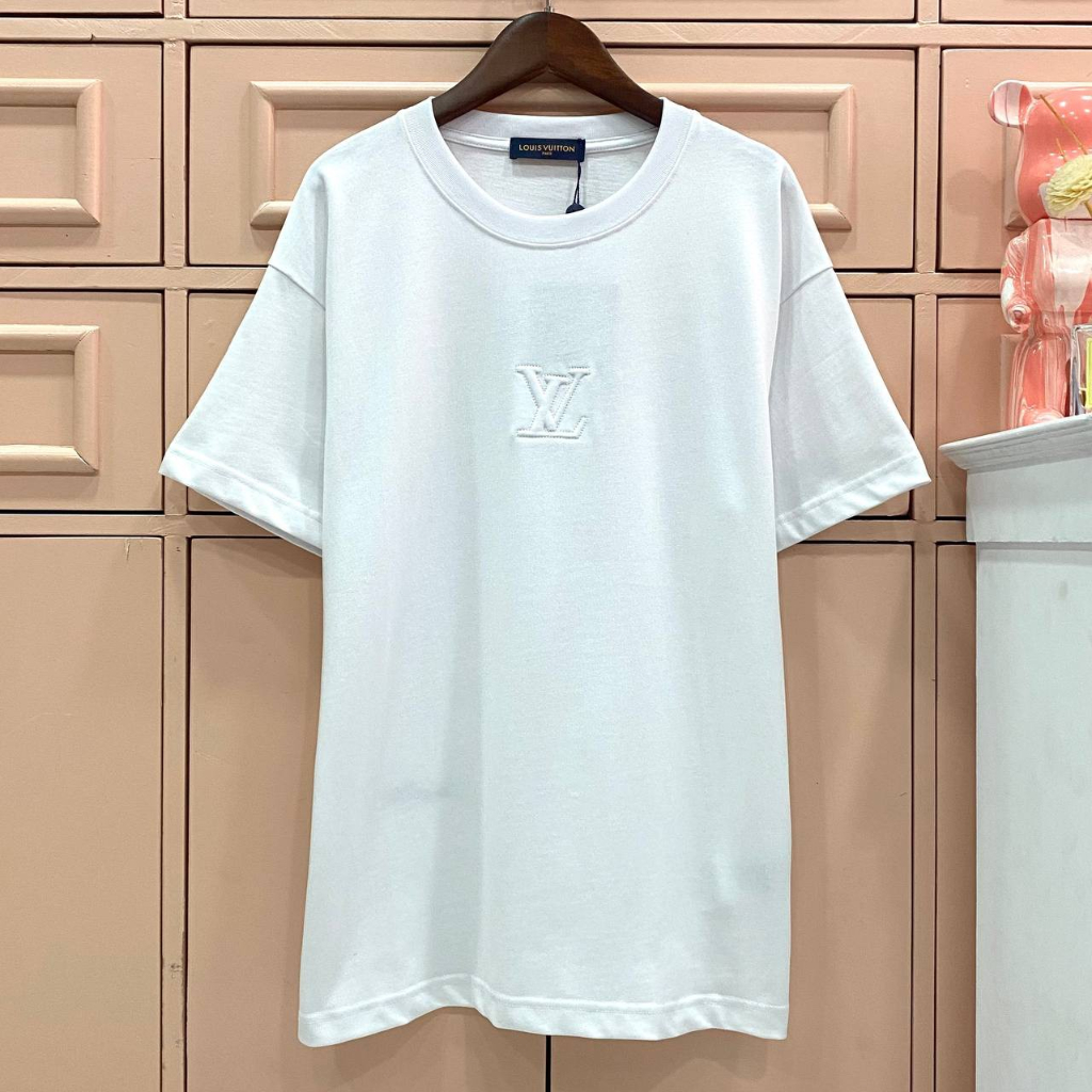 เสื้อ Louis Vuitton Tee งานออริเทียบแท้- พร้อมส่ง | Shopee Thailand