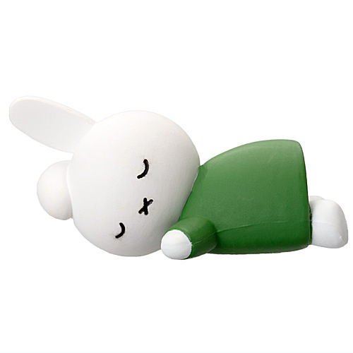 โมเดล Miffy Sleeping Friend Fig 2 จากญี่ปุ่น แบบนอน ยาวประมาณ 4 5 ซม