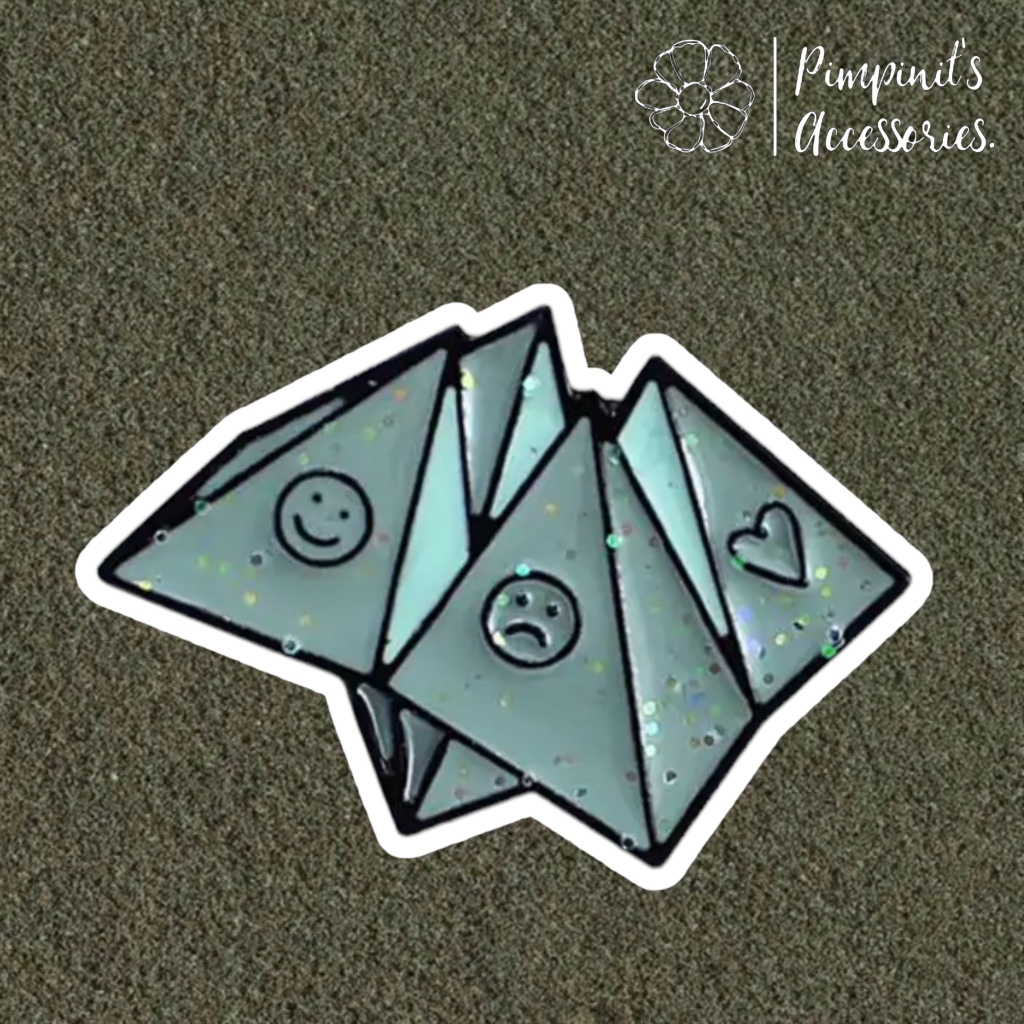 ʕ •ᴥ•ʔ พร้อมส่ง : เข็มกลัดลายกระดาษโอริกามิ | Smile, Sad & Love Options ...