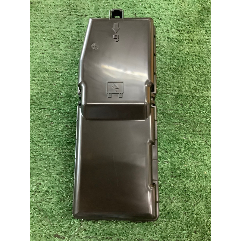 💥แท้ห้าง💥ฝาครอบกล่องฟิวส์ ดีแมก2003-2010 D-Max มีตัวบน ล่าง,สติกเกอร์ ...