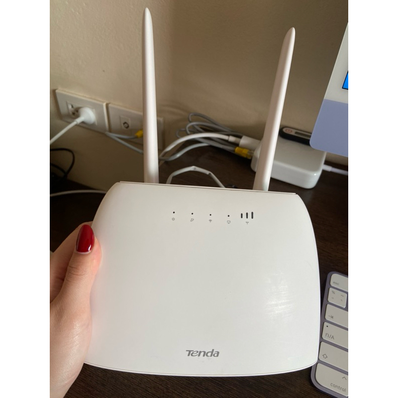 Wifi router แบบใส่ซิมของ Tenda สามารถพกพาได้สะดวก | Shopee Thailand