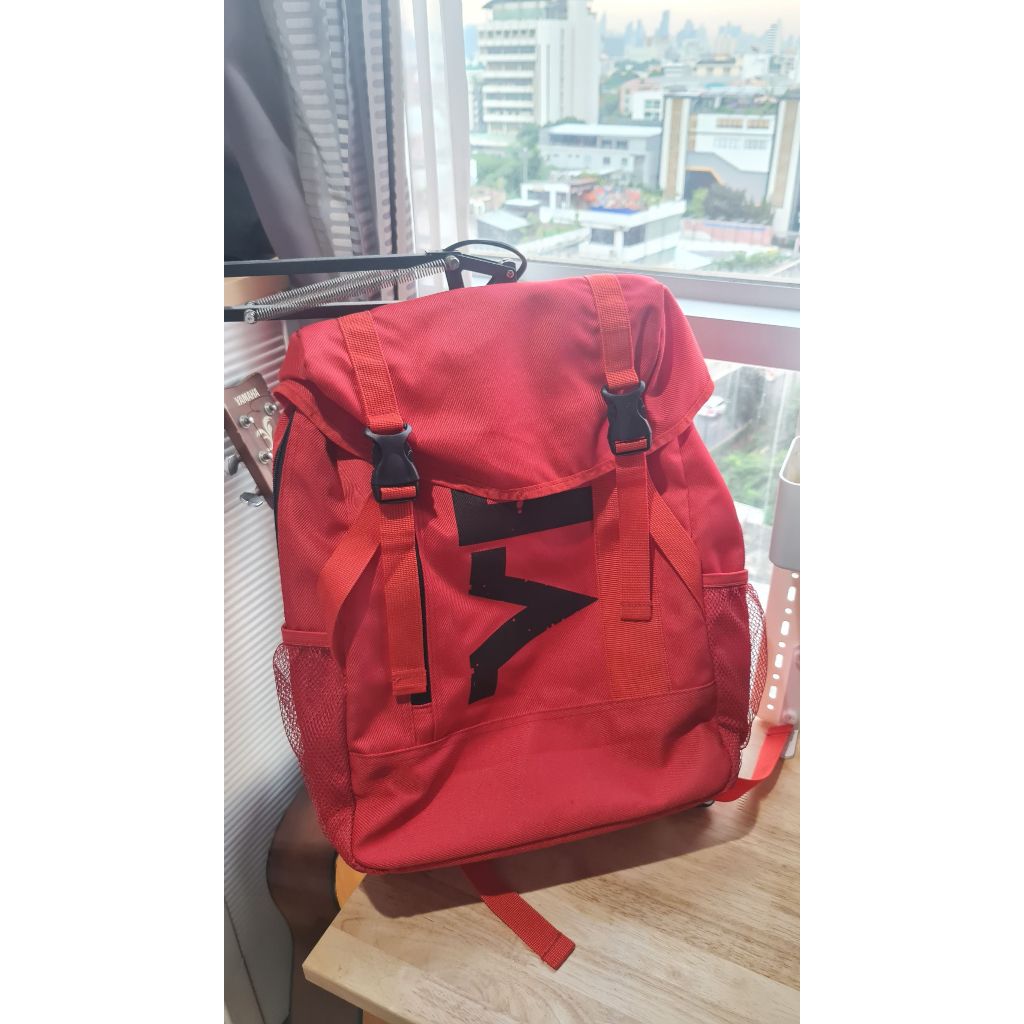 กระเป๋าเป้ Valentino Rudy dairy backpack (สีแดง) แท้ 100% | Shopee Thailand