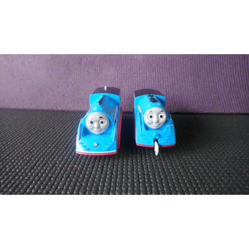 รถไฟ Tomy Plarail Thomas & Friends Streamline มีพ่วงกระดิ่ง | Shopee ...