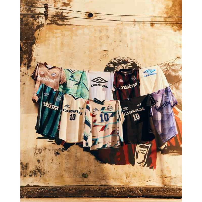 UMBRO x CARNIVAL® Collection | | Shopee Thailand