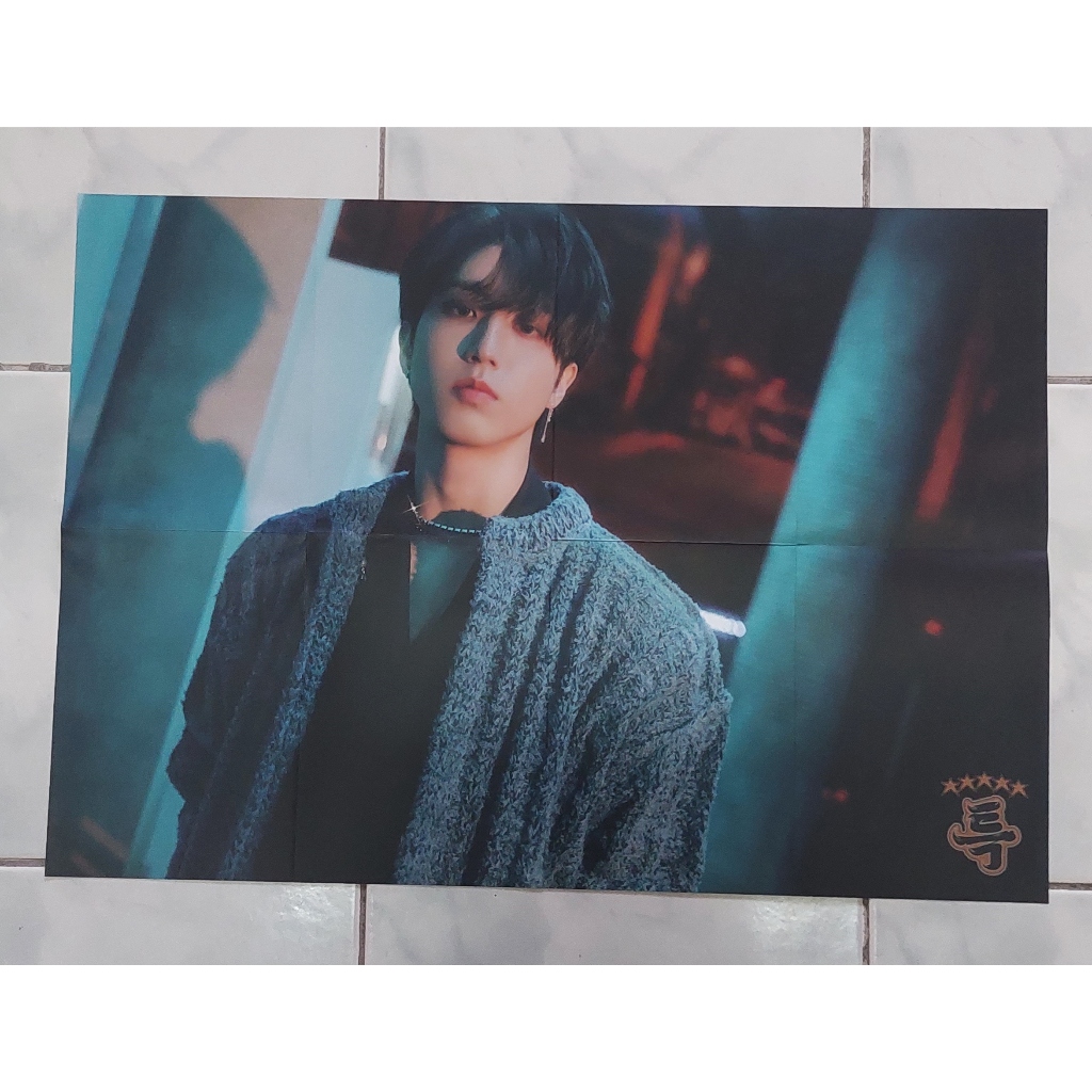 Special โปสเตอร์ Han พับ ของแท้ จาก CD อัลบั้ม Stray Kids - 5-STAR ...