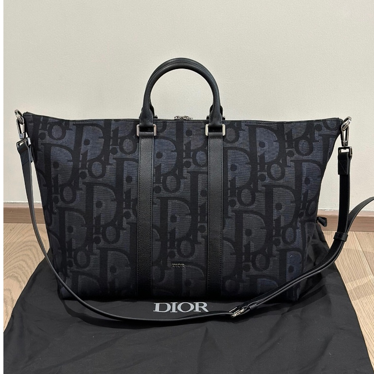 พรี ราคา12700 DIOR Weekender 40 กระเป๋าเดินทาง size40*22*33cm | Shopee ...