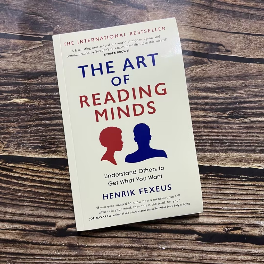ENGLISH BOOK The Art of Reading Minds Understand Others to Get What You ...