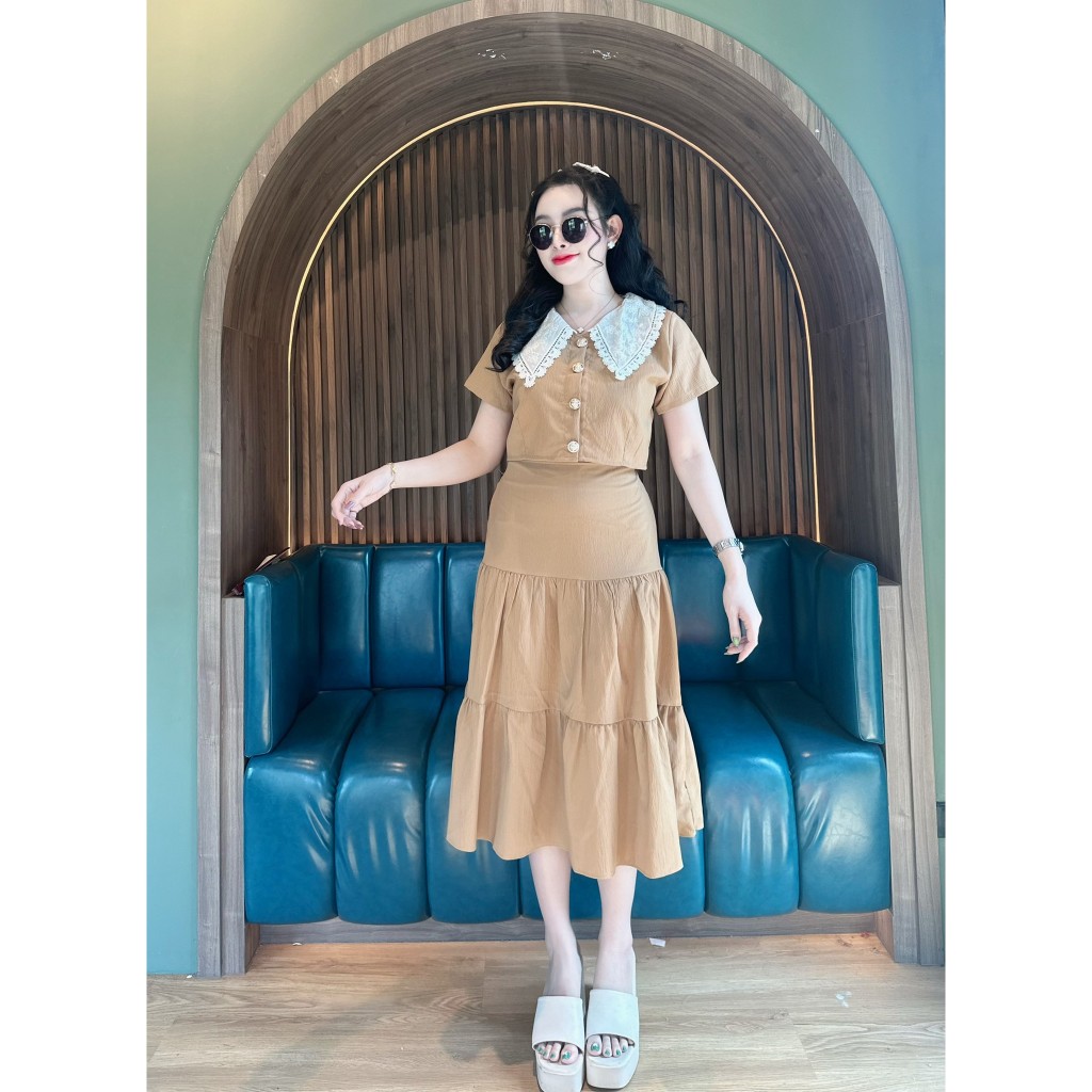 พร้อมส่ง A2541 ( L131 ) ชุดเซตกระโปรงผ้าครัช เสื้อครอปบัวผ้าลูกไม้กระดุมเมอแรง+กระโปรงชายระบายสม ...