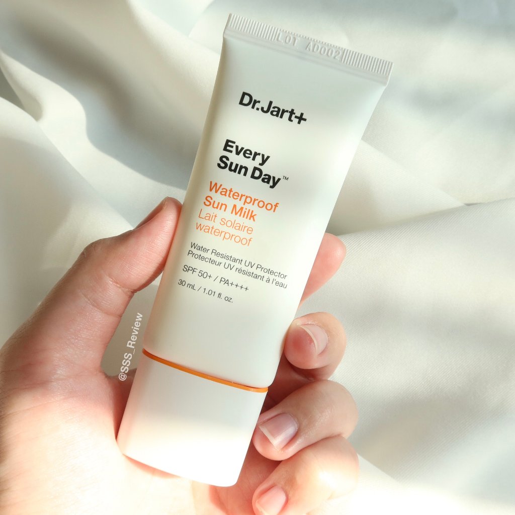 Dr.Jart+ Every Sun Day Waterproof Sun Milk SPF50+ PA++++ ปริมาณ : 30 ml ... Dr.Jart+ Every Sun Day Waterproof Sun Milk SPF50+ PA++++ ปริมาณ : 30 ml ...