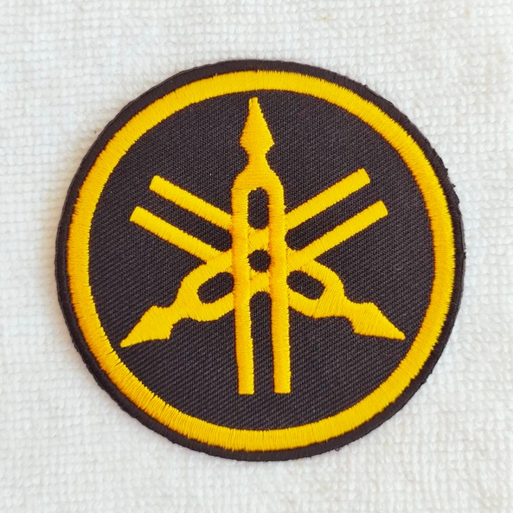 ตัวรีดติดเสื้อ อาร์มติดเสื้อ โลโก้ มอเตอร์ไซค์ Yamaha Patch ยามาฮฺ่า Racing Team อะไหล่แต่งรถ ...