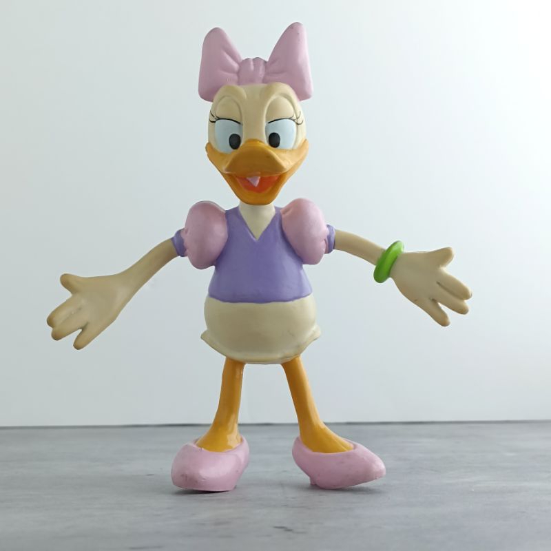 DISNEY >> DAISY DUCK สูงประมาณ 5 นิ้ว วัสดุคล้ายยาง สามารถดัดแขน, ขาได้ ...
