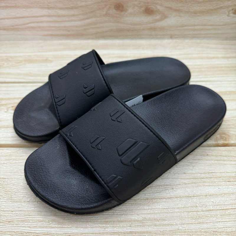Kito AH 184 รองเท้าแตะสวม กีโต้ size 36-44 สีดำ/กรม/ขาว/แดง/ไลท์ครีม | Shopee Thailand