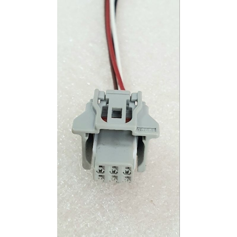 ปลั้กเสียบกล้องมองหลังโตโยต้า ขนาด 6 พิน ใช้ได้กับกลัองมองหลัง Toyota ...