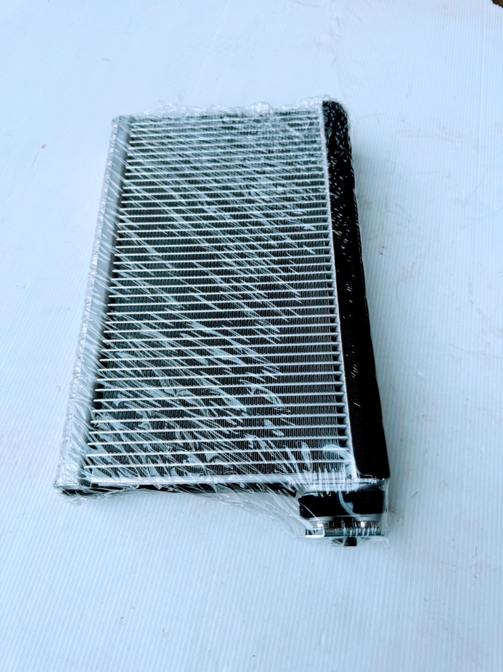 คอยล์เย็น ISUZU DECA 360 ตู้แอร์ DECA 360 ตู้แอร์ รถยนต์ แอร์ รถยนต์ ...